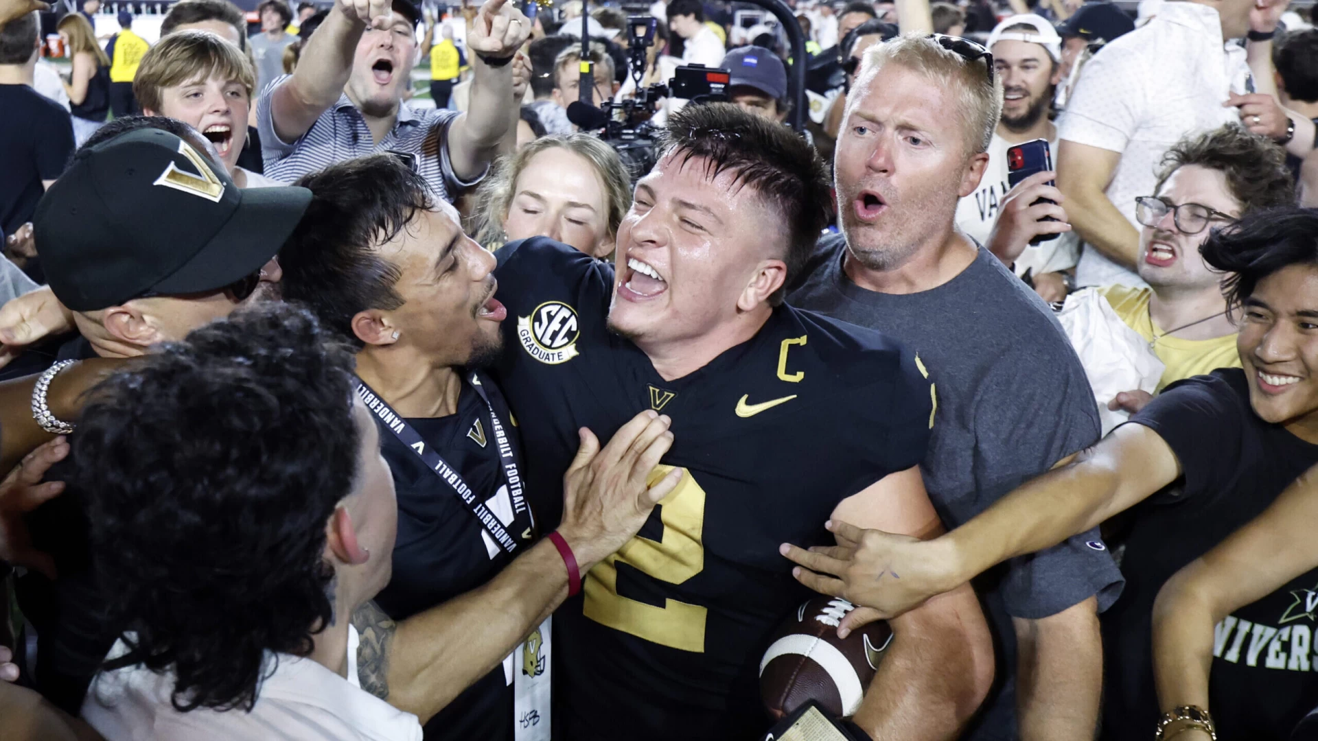 Grading Every SEC Football Teams Week 6 Performance