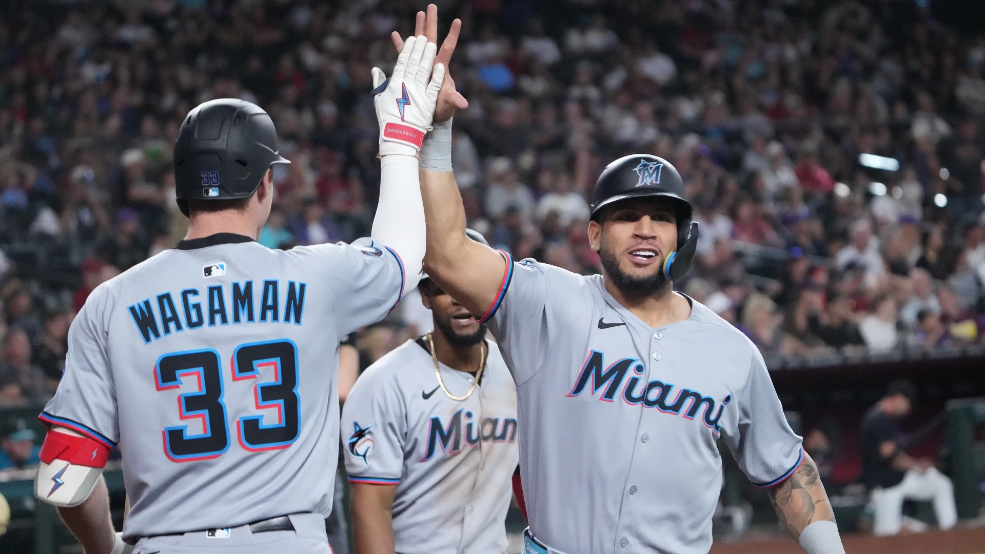 Marlins Look to Extend Win Streak, Pirates on Fire: MLB Update