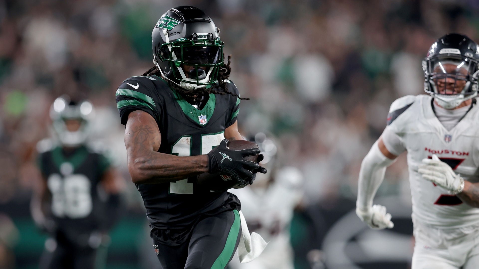 Davante Adams Joins the Los Angeles Rams on $46 Million Deal