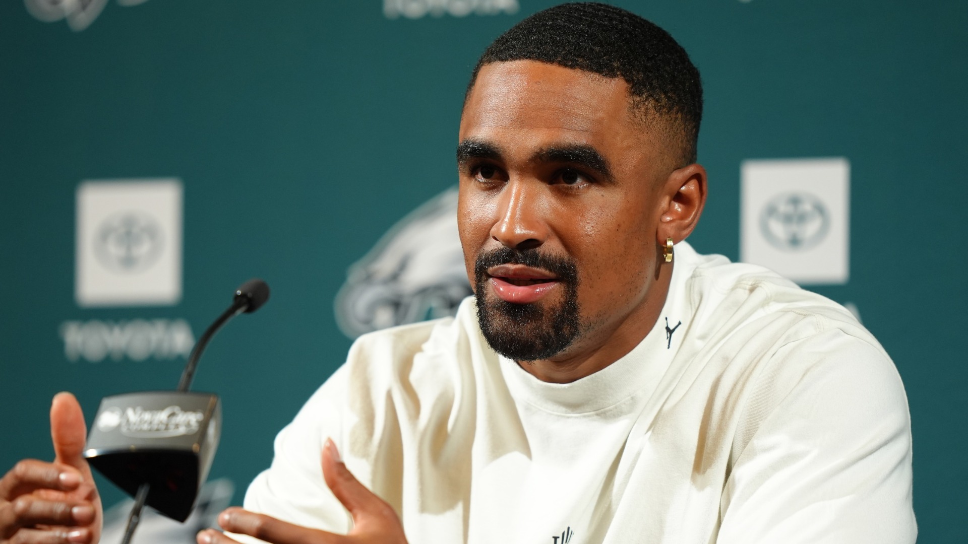 Maximizing Weekly Football Contest Strategies for Success